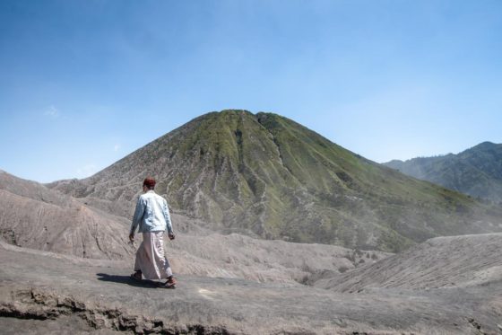 How to Hike Mount Bromo for Free, Without a Tour (+ with a secret path map)