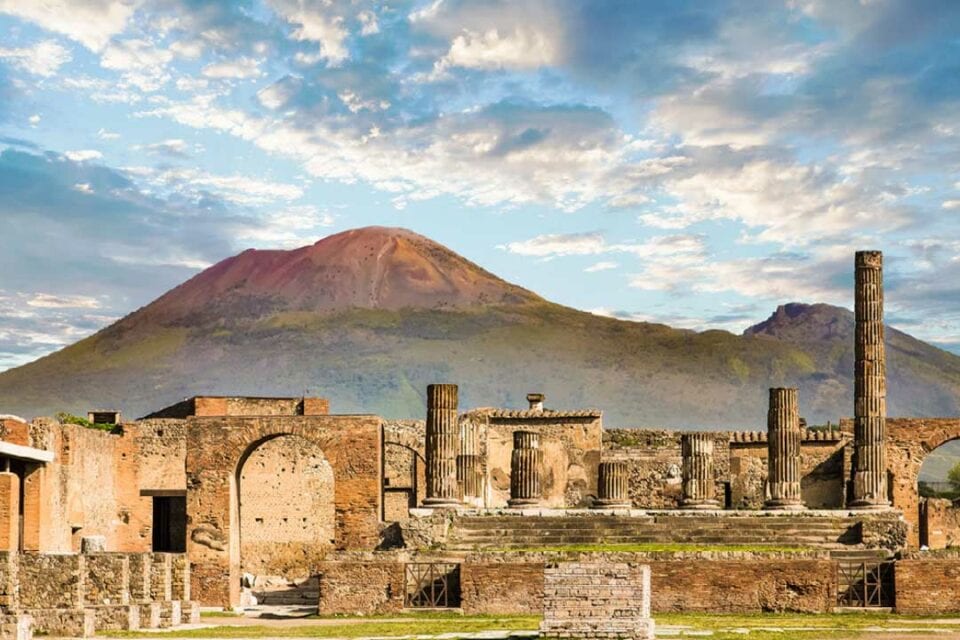 Visiting Mount Vesuvius from Naples on your own (2022)