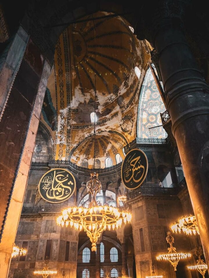 How to Spend 3 Days in Istanbul - The Best Travel Itinerary 2023 (+ map)